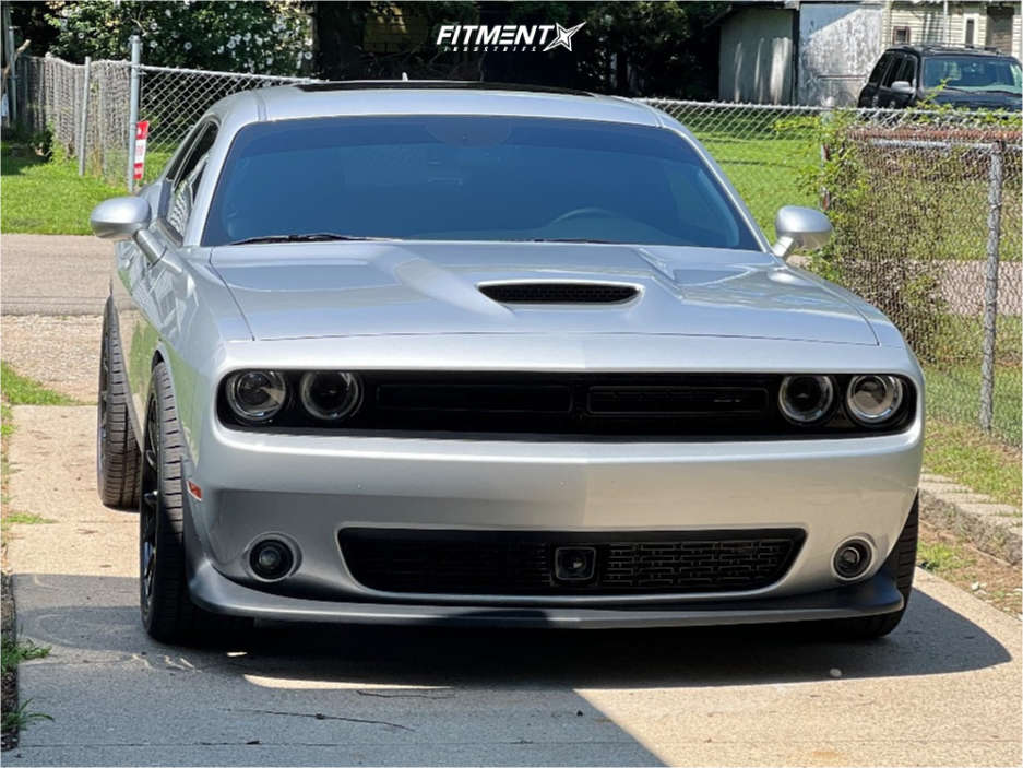 2023 Dodge Challenger GT with 20x9 Voxx Replicas Hellcat and ...