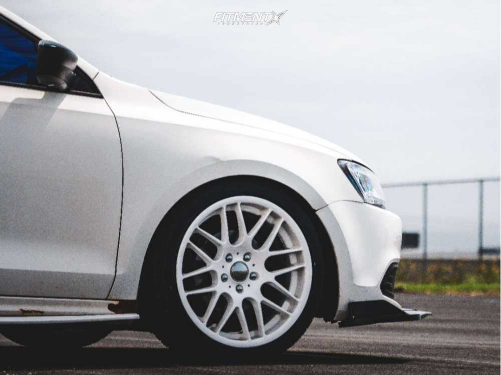 2013 Volkswagen Jetta S with 18x8.5 VMR V703 and Dynamo 225x40 on Coilovers | 3083425 | Fitment ...