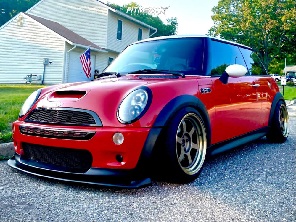 2006 Mini Cooper S with 16x8 MST Time Attack and Accelera 205x45 on ...