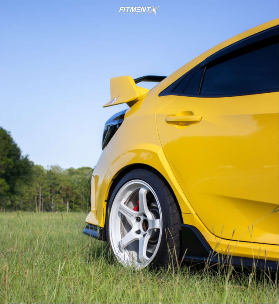 2021 Honda Civic Type R with 18x9.5 Advan Racing Gt Premium and ...