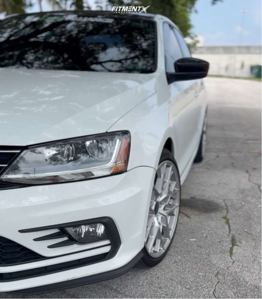 2018 Volkswagen Jetta Wolfsburg Edition with 18x8.5 Romac Vortex and ...