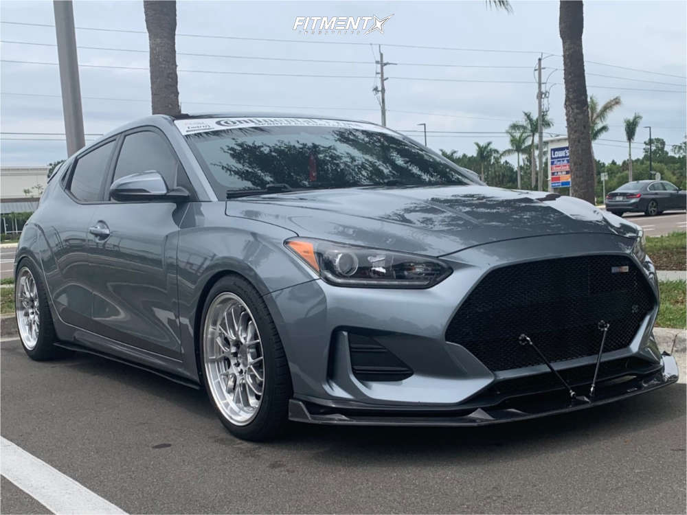 2020 Hyundai Veloster Premium with 18x8.5 F1R F21 and Continental ...