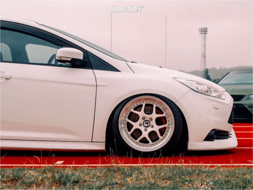 2013 Ford Focus ST with 18x9.5 Schmidt VN-Lines and Toyo Tires 225x40 ...