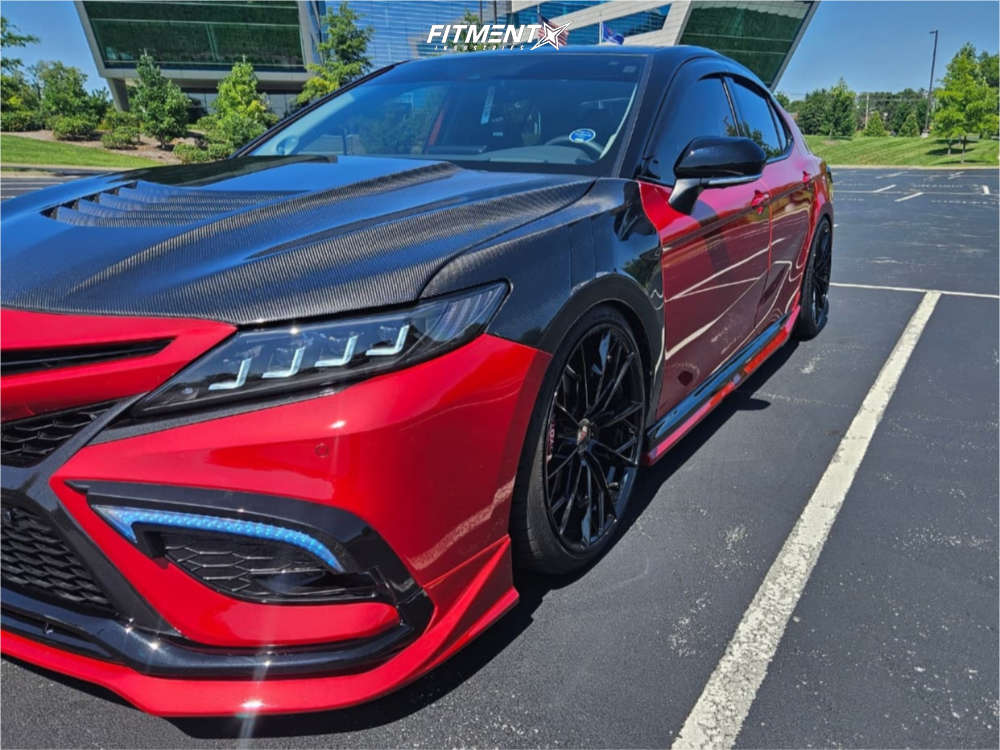 2024 Toyota Camry XSE with 20x9 Ferrada F8-fr11 and Continental 245x35 ...
