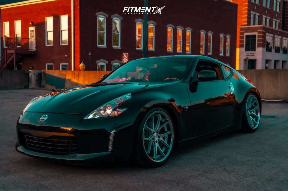 2017 Nissan 370Z Sport with 20x9 Ferrada Fr2 and Toyo Tires 245x35 on ...