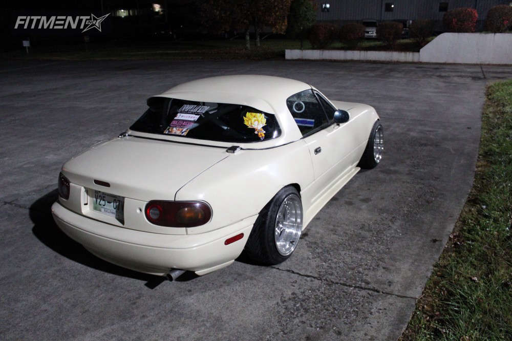 1993 Mazda MX-5 Miata Base with 15x9 Rota Kyusha and Federal 195x45 on ...