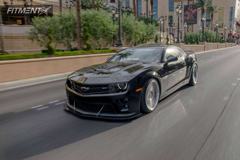 2015 Chevrolet Camaro LT with 20x9.5 VIP Modular Vrc110 and Nexen ...