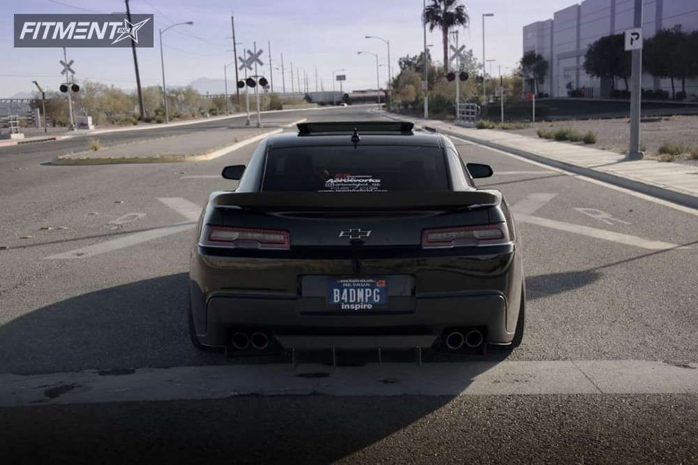 2015 Chevrolet Camaro LT with 20x9.5 VIP Modular Vrc110 and Nexen ...