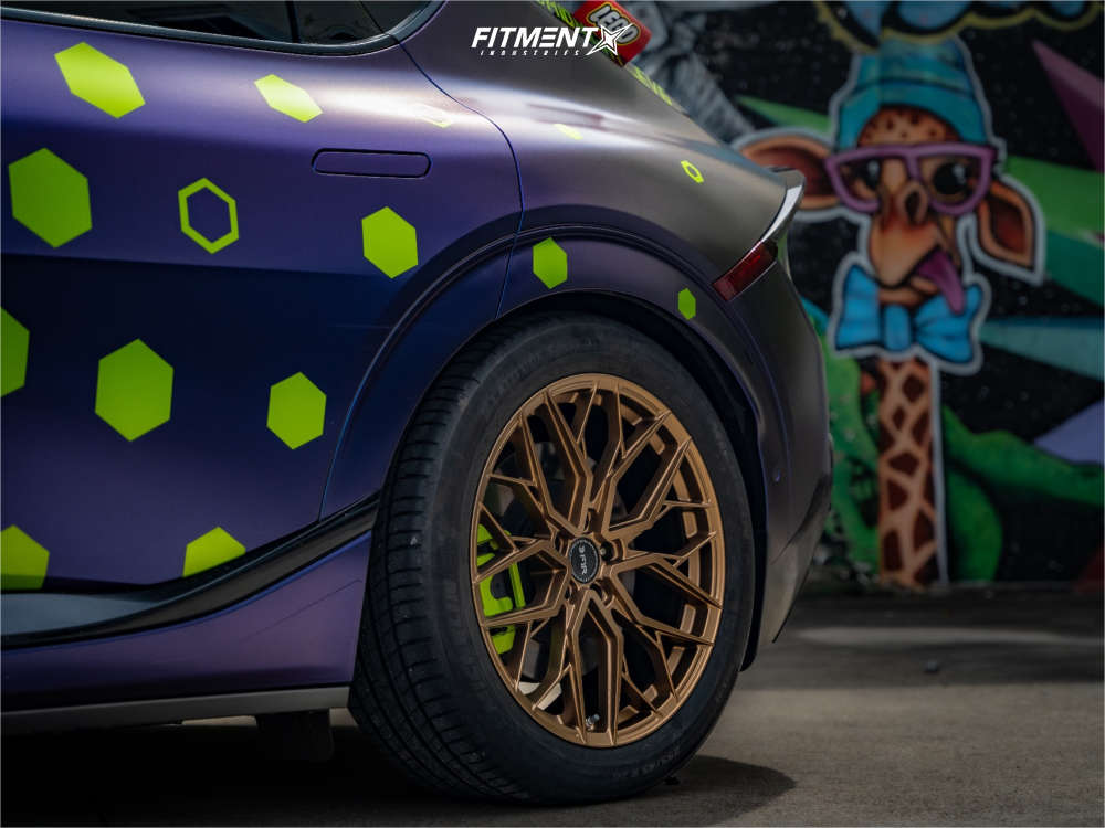 2023 Kia EV6 GT with 20x9 F1R Fs3 and Michelin 255x45 on Lowering ...