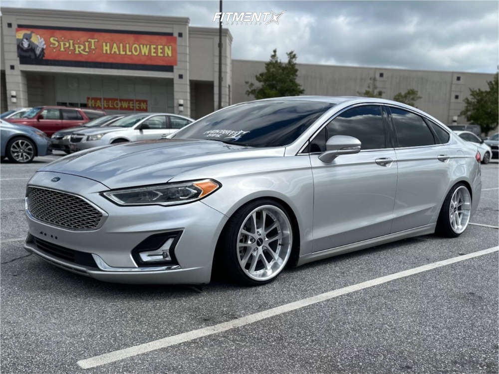 2019 Ford Fusion Titanium with 18x9.5 ARC Ar5 and Lexani 215x35 on ...