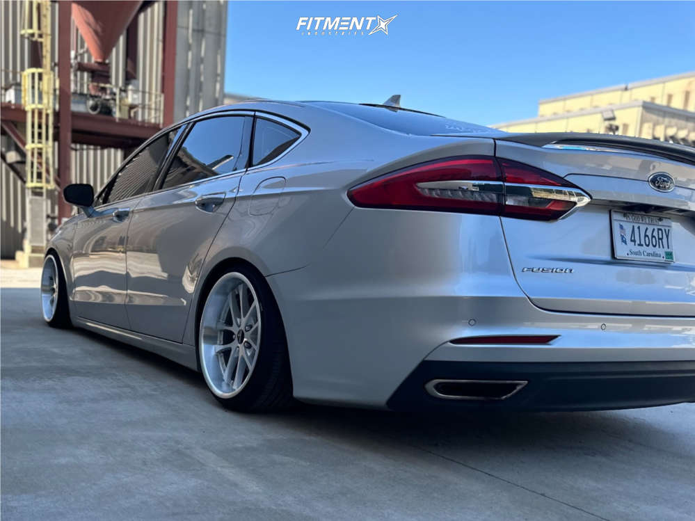 2019 Ford Fusion Titanium with 18x9.5 ARC Ar5 and Lexani 215x35 on ...