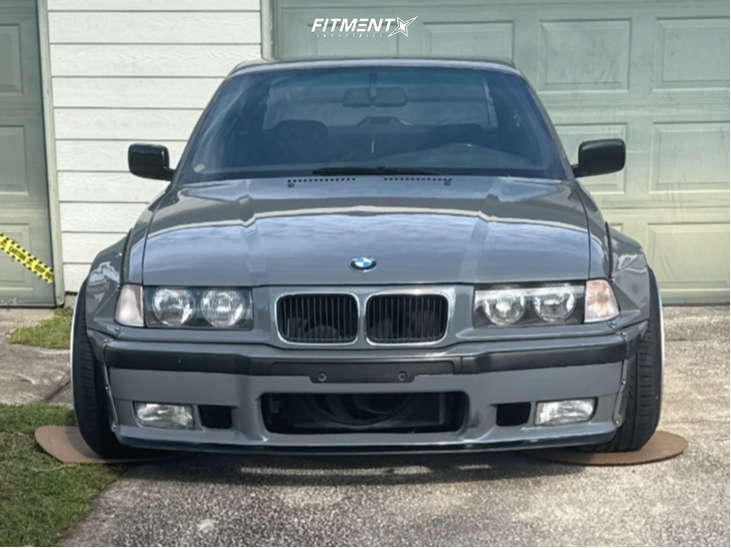 1994 BMW 318is Base with 18x11 DTM Dtm-wb10 and Lexani 235x40 on ...