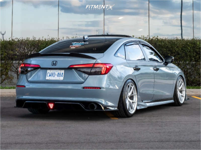 2022 Honda Civic Sport with 18x9.5 Aodhan Aff7 and Milestar 255x35 on ...