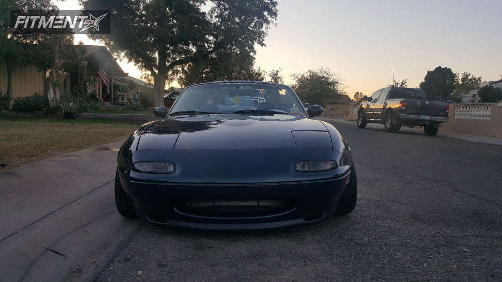 1996 Mazda MX-5 Miata Base with 15x8 JNC Jnc003 and Toyo Tires 195x45 ...