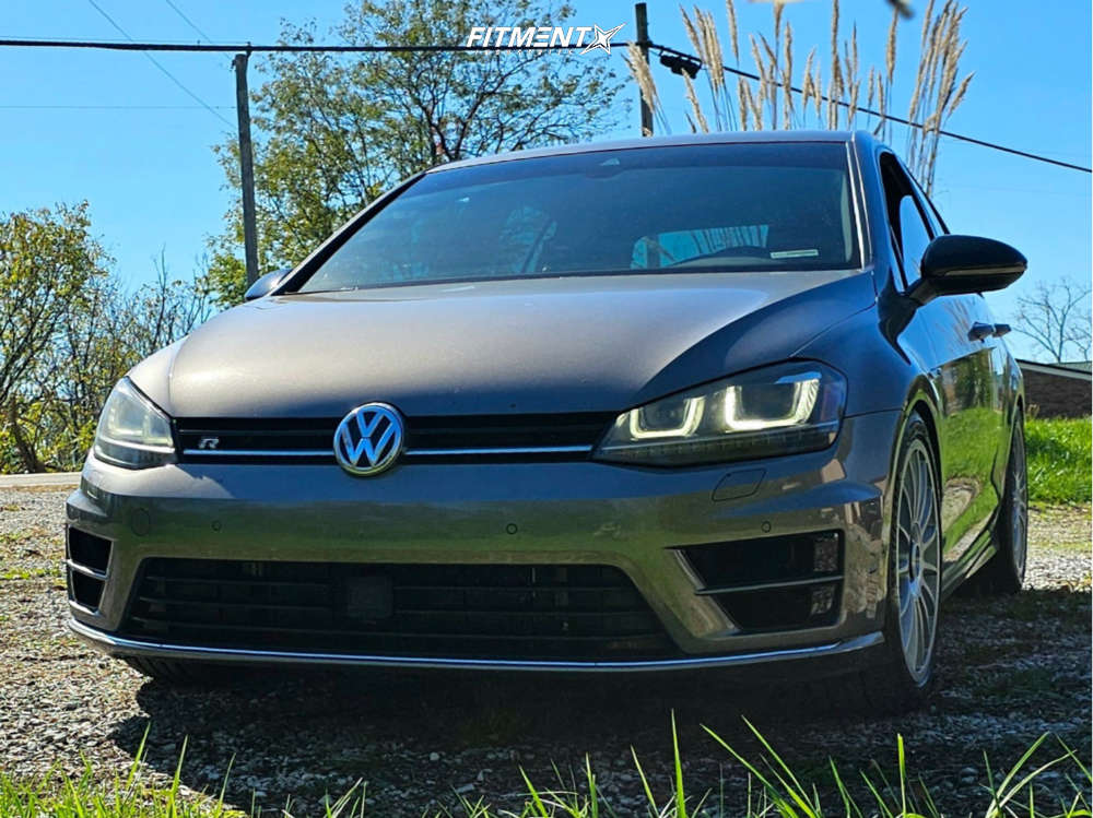 2017 Volkswagen Golf R Base with 18x8.5 Fifteen52 Podium and Michelin ...