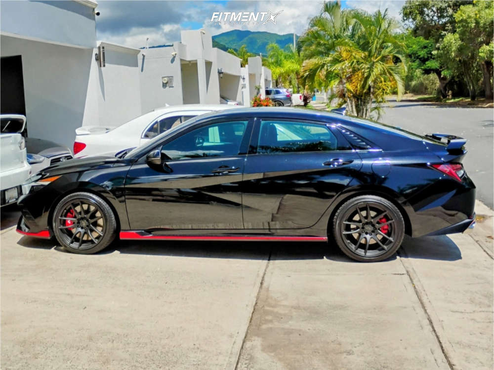 2023 Hyundai Elantra N Base with 18x9.5 JNC Jnc030 and Definity 225x40 ...