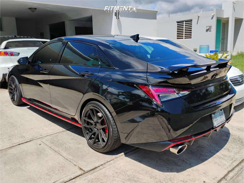 2023 Hyundai Elantra N Base with 18x9.5 JNC Jnc030 and Definity 225x40 ...