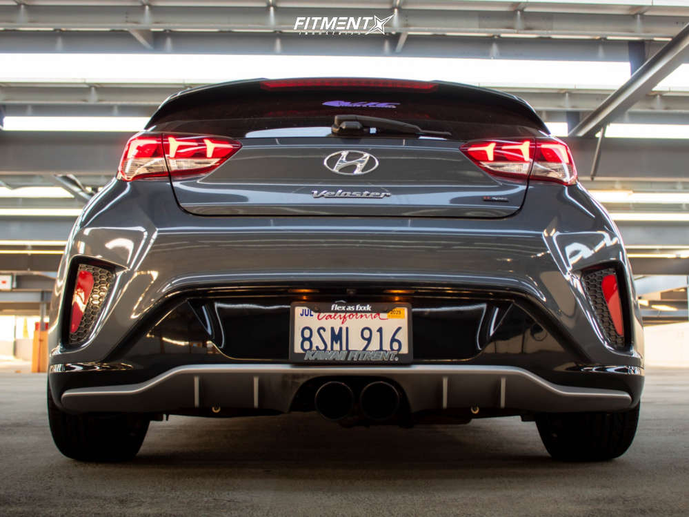 2020 Hyundai Veloster Turbo R-Spec with 18x8.5 AVID1 Av40 and Lionhart ...