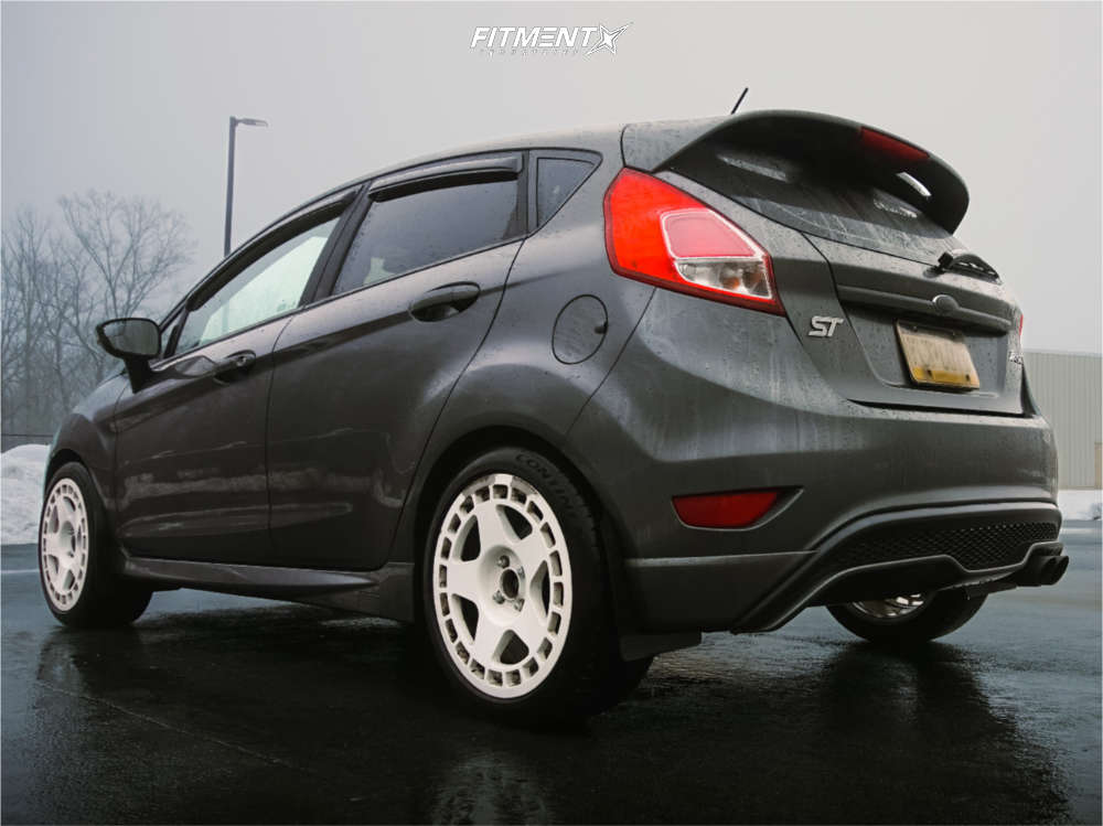 2017 Ford Fiesta ST with 17x8 Fifteen52 Turbomac and Continental 215x45 ...