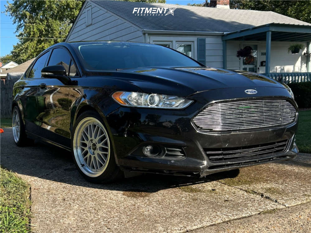 2015 Ford Fusion Se Tire Size