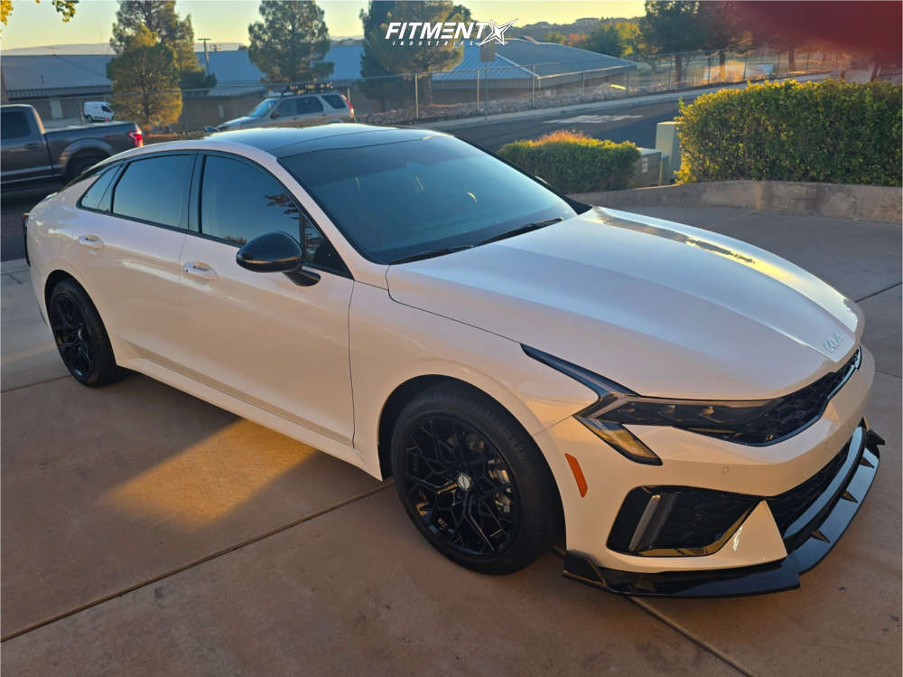 2025 Kia K5 GT-Line with 18x8.5 Shift Piston and Pirelli 235x45 on ...