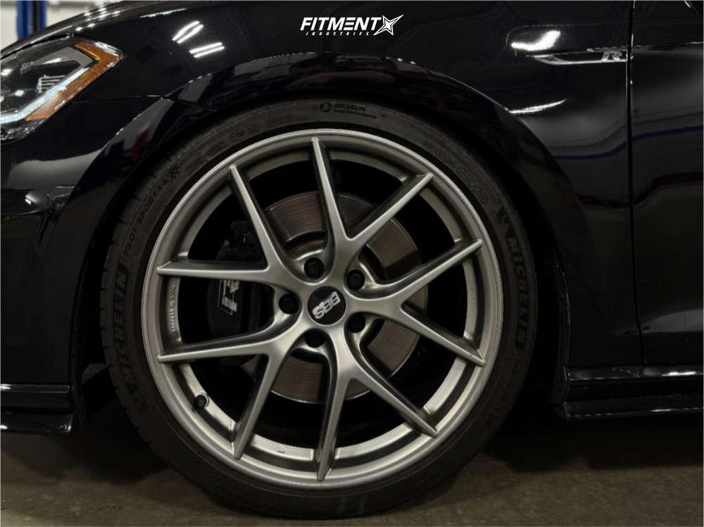 2018 Volkswagen Golf R Base with 19x8.5 BBS Ci-r and Michelin 245x35 on ...