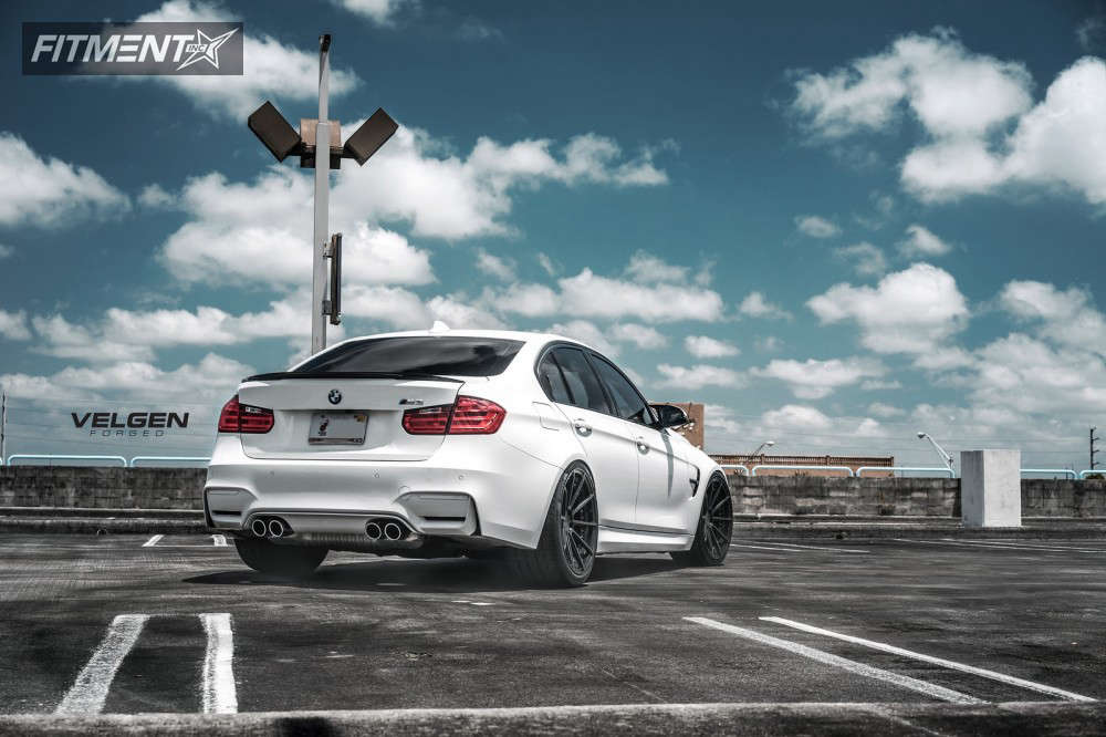 2016 BMW M3 Base with 20x9.5 Velgen VFDB10 and Pirelli 265x30 on ...