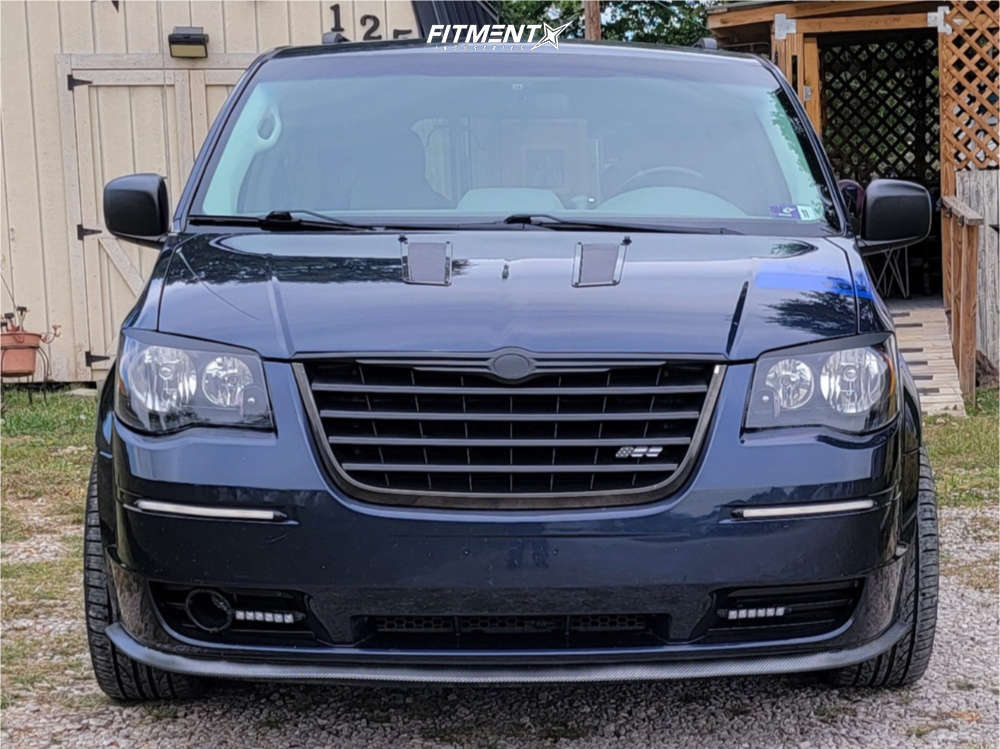 2008 Chrysler Town Base with 18x8 Voxx Replicas Track Hawk and Lexani ...