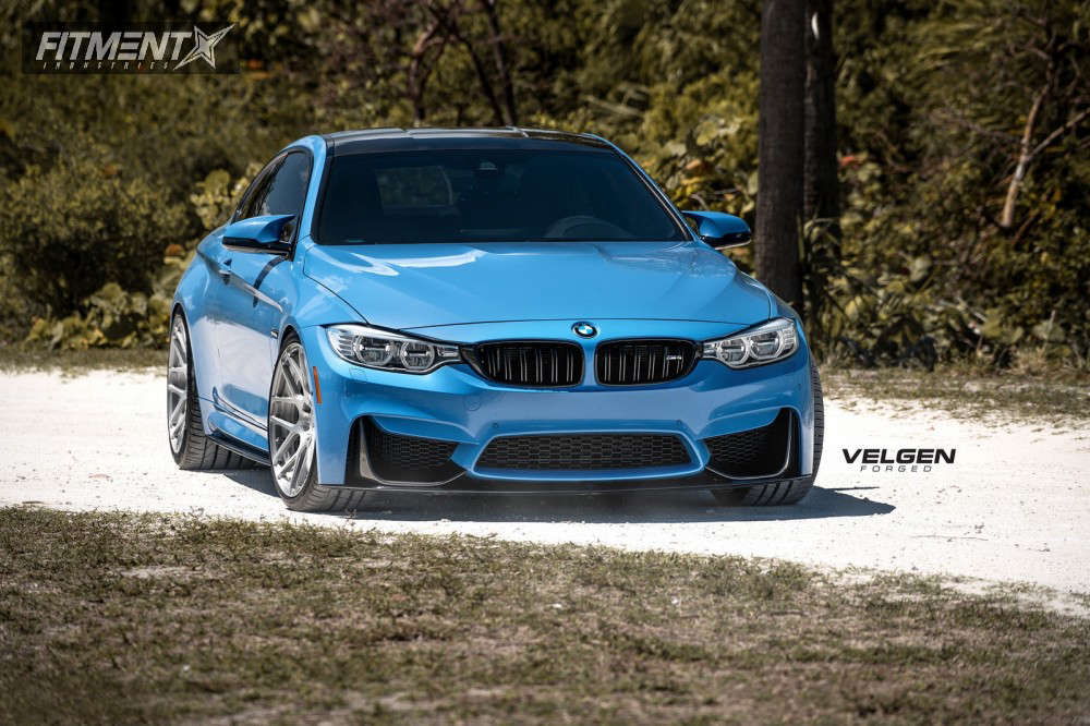 2015 BMW M4 Base with 20x9.5 Velgen Vfdb7 and Pirelli 265x30 on ...