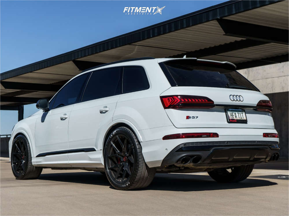 2022 Audi SQ7 Base with 22x10.5 Variant Nysa and Michelin 305x35 on ...