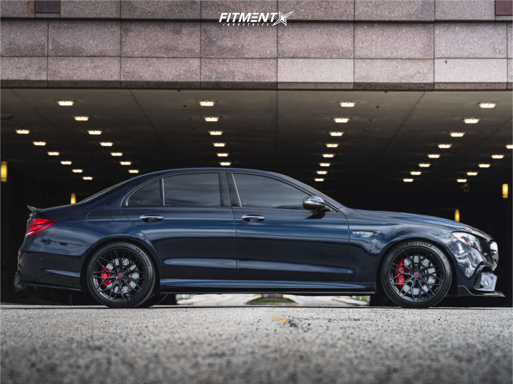 2018 Mercedes-Benz E63 AMG S 4Matic with 20x10 Variant Maxim and ...