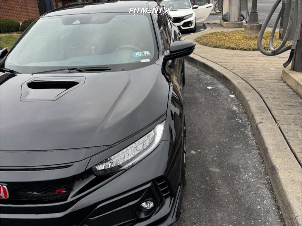 2021 Honda Civic Type R with 18x9.5 Konig Ampliform and Continental ...