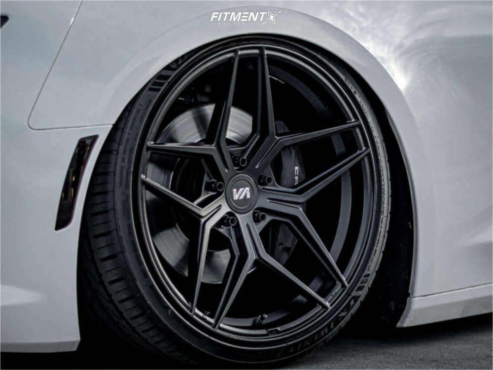 2021 Chevrolet Camaro SS with 20x10 Variant Xenon and Lexani 275x30 on ...