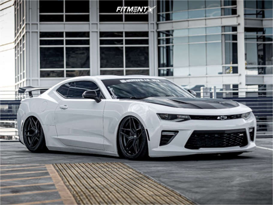 2021 Chevrolet Camaro SS with 20x10 Variant Xenon and Lexani 275x30 on ...
