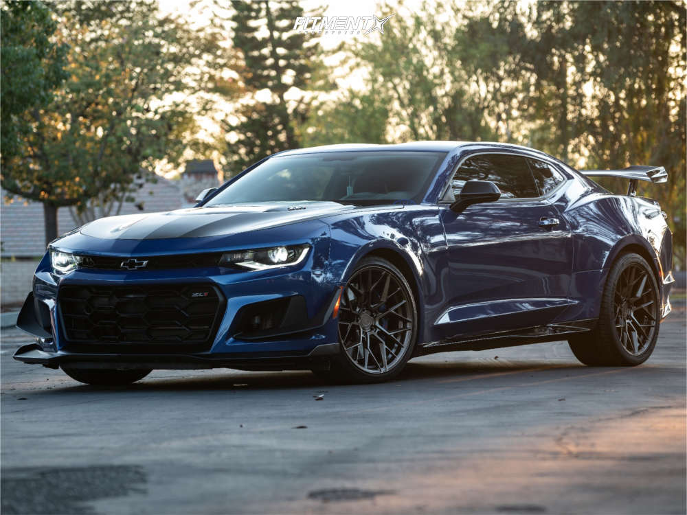 2019 Chevrolet Camaro ZL1 with 20x10 Variant Radon and Michelin 285x30 ...