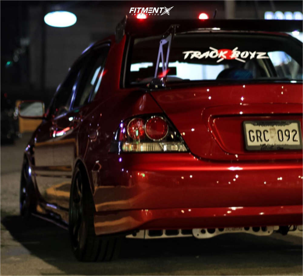 2006 Mitsubishi Lancer Ralliart with 17x9 Gram Lights 57dr and Starmaxx ...