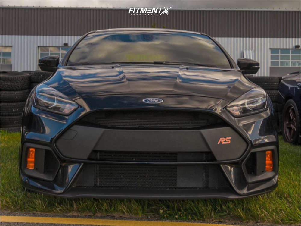 2016 Ford Focus RS with 18x8.5 Rotiform Flg and Firestone 235x45 on ...