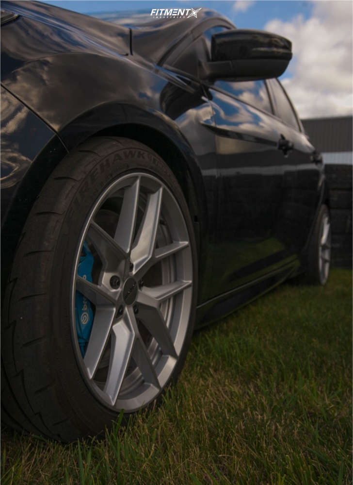 2016 Ford Focus RS with 18x8.5 Rotiform Flg and Firestone 235x45 on ...