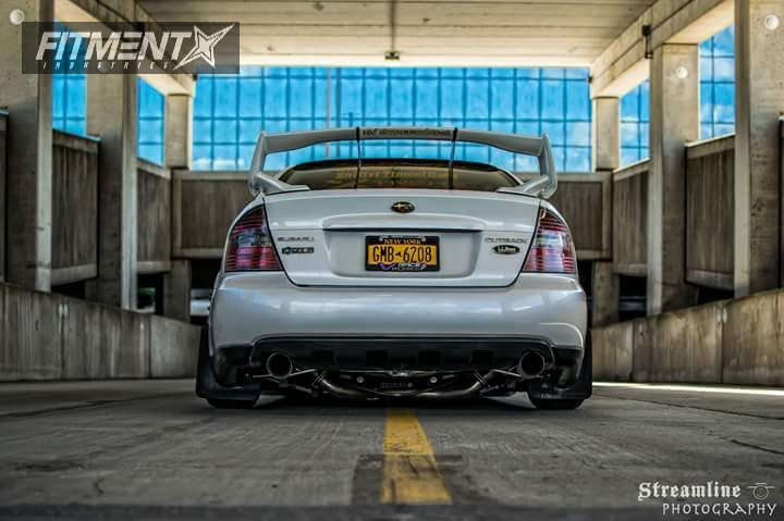 2006 Subaru Outback 2.5i Limited with 18x9.5 Rotiform Ind-t and Nankang ...