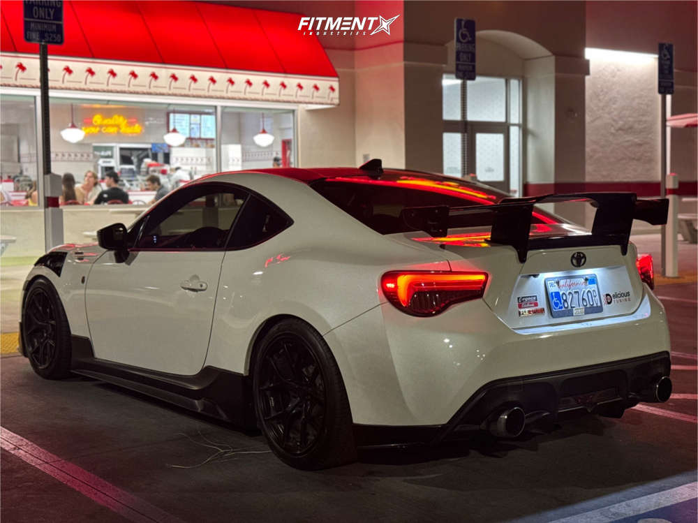 2017 Toyota 86 Base with 17x9 Titan7 Ts-5 and Michelin 245x45 on ...