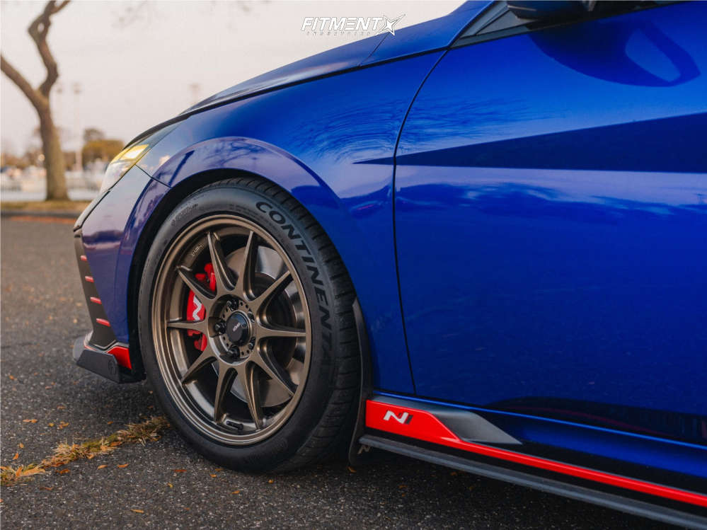2022 Hyundai Elantra N Base with 18x8.5 Konig Dekagram and Continental 245x40 on Stock ...