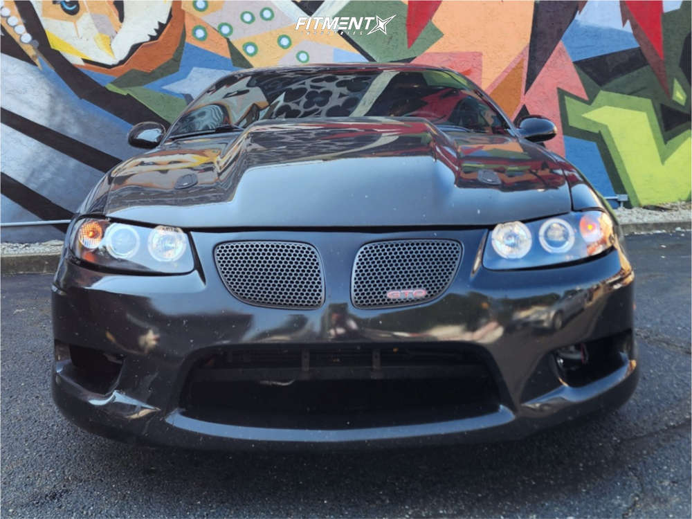 2005 Pontiac GTO Base with 18x8.5 MRR Vp5 and Nitto 245x40 on Stock ...