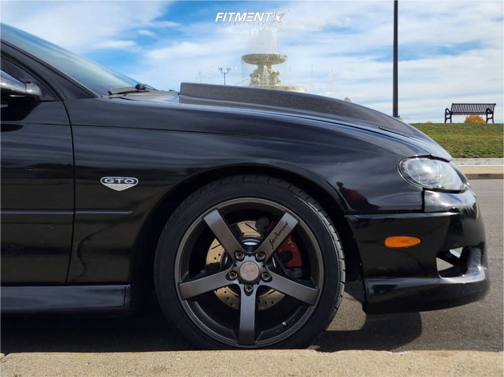 2005 Pontiac GTO Base with 18x8.5 MRR Vp5 and Nitto 245x40 on Stock ...