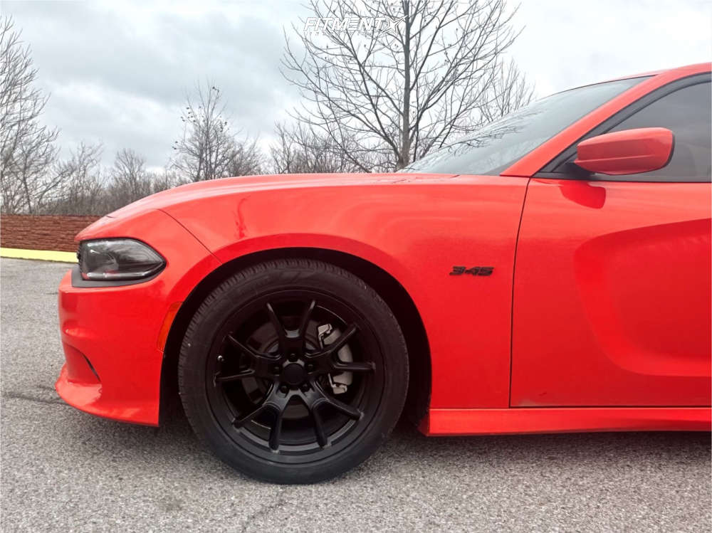 2022 Dodge Charger R/T with 20x9 Voxx Replicas M50 and Pirelli 275x40 ...