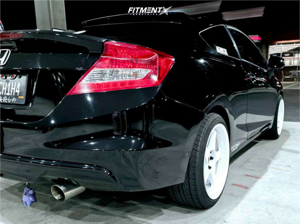 2013 Honda Civic Si with 18x9.5 AVID1 Av42 and Vercelli 235x40 on Stock ...