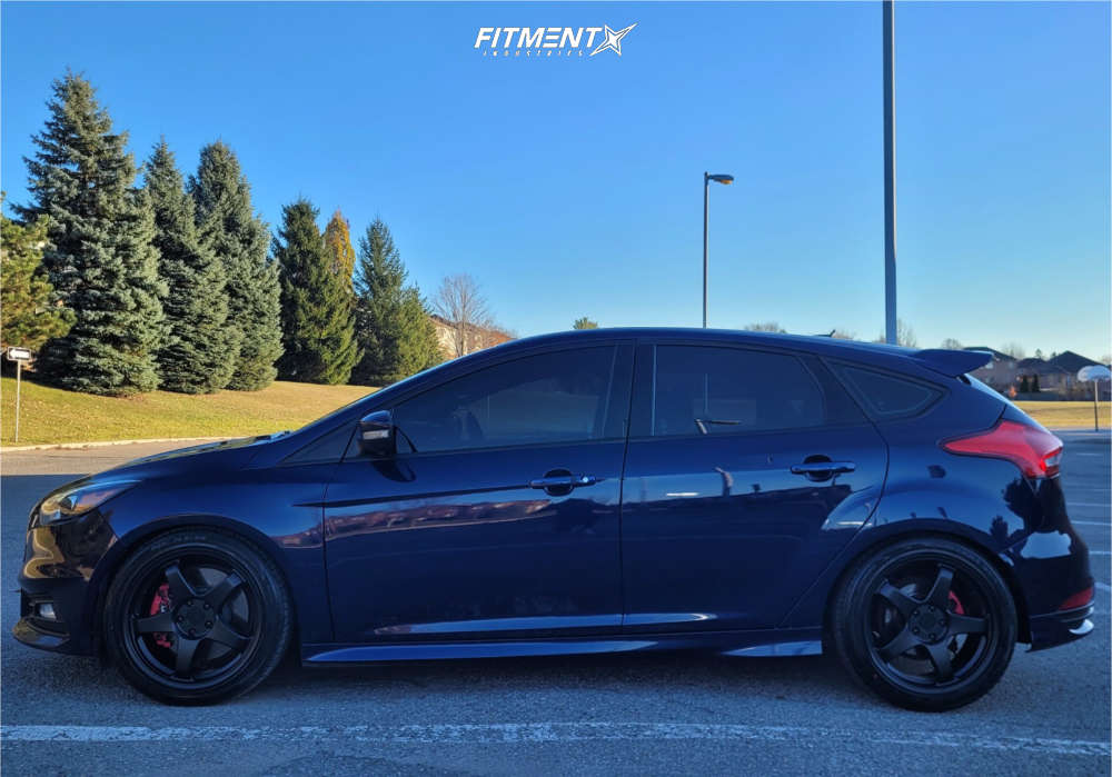 2016 Ford Focus ST with 18x8.5 Motegi Mr151 and Nexen 245x40 on ...