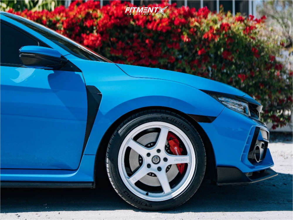 2021 Honda Civic Type R with 18x9.5 Gram Lights 57cr and Michelin ...
