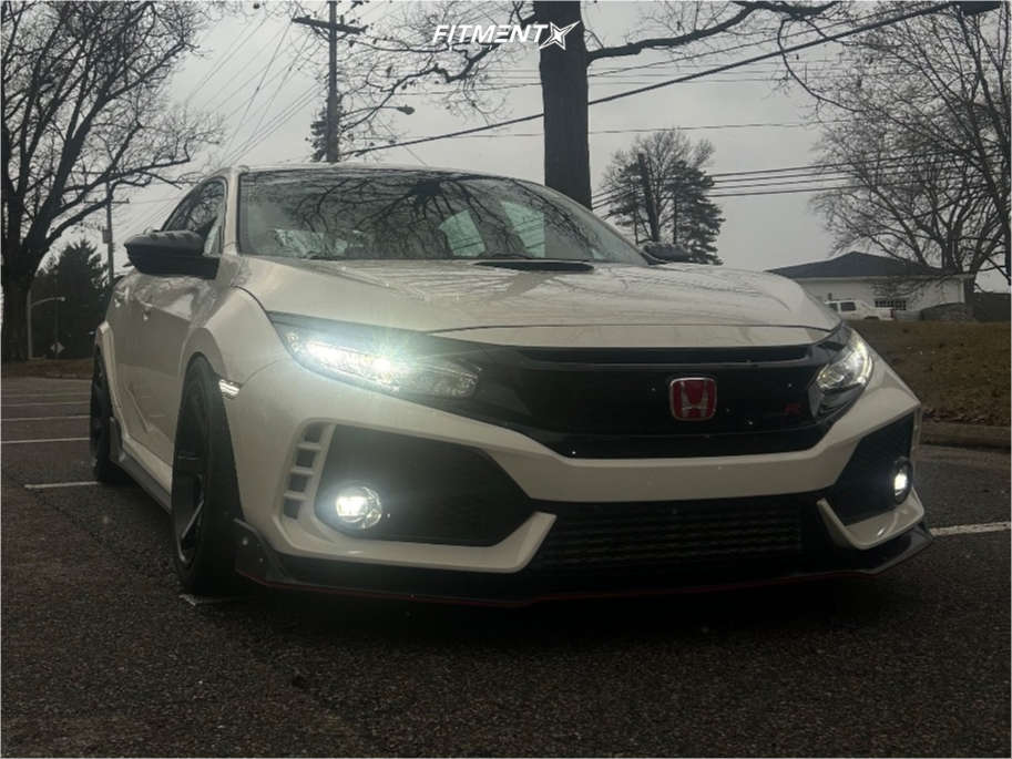 2018 Honda Civic Type R with 18x10.5 Motegi Mr159 and Yokohama 295x30 ...