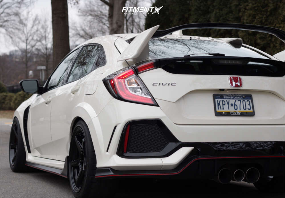 2018 Honda Civic Type R with 18x10.5 Motegi Mr159 and Yokohama 295x30 ...