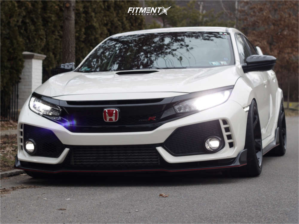 2018 Honda Civic Type R with 18x10.5 Motegi Mr159 and Yokohama 295x30 ...